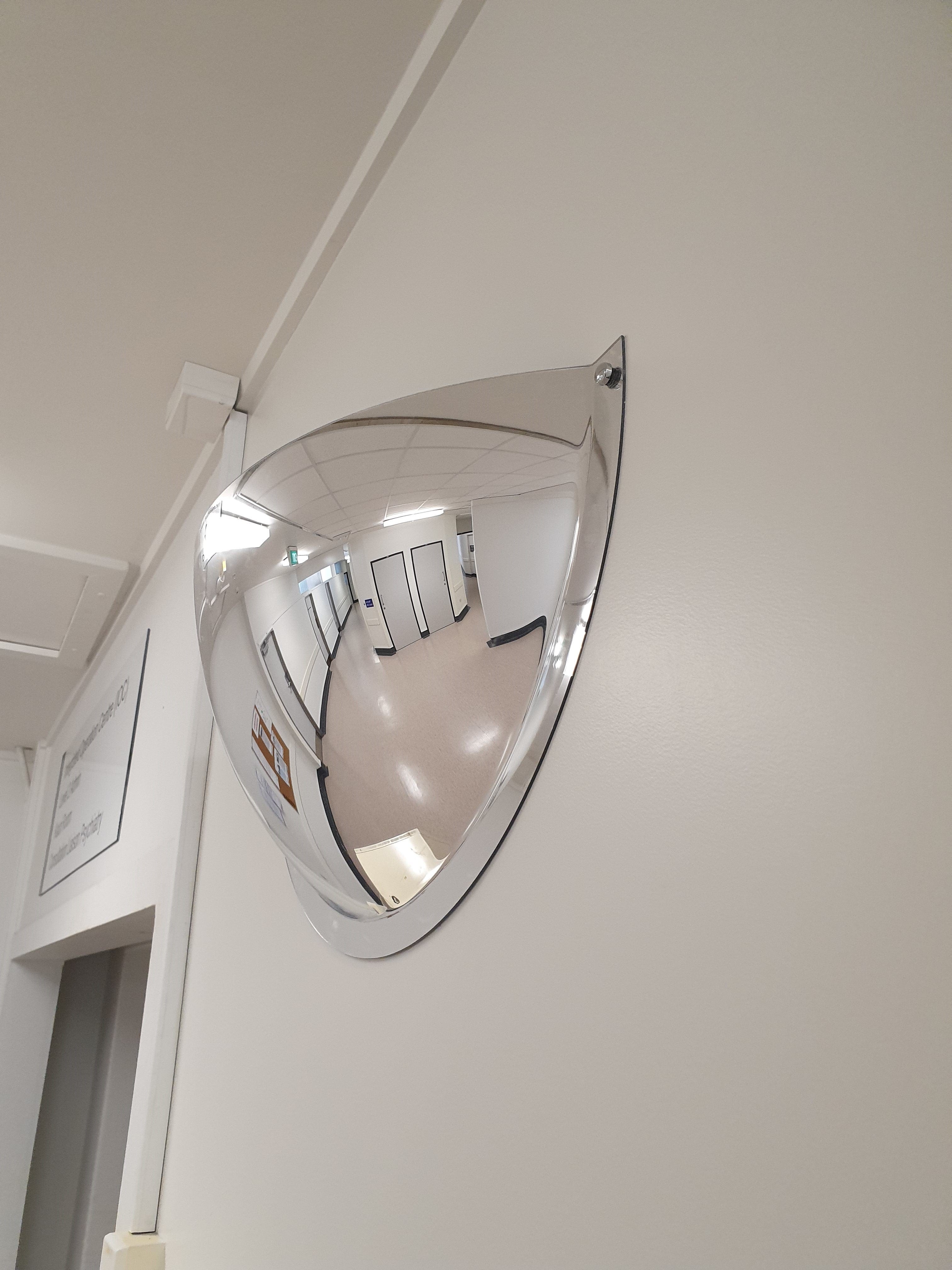 Indoor Half Dome Acrylic Mirror for Enhanced Visibility